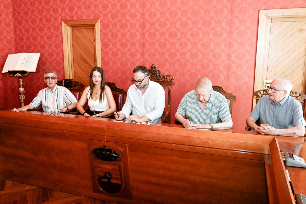 Renovada la colaboración entre el Ayuntamiento y la Asociación de ...